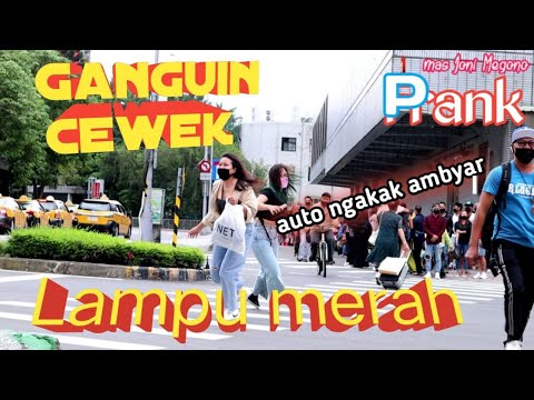 PRANK Lucu..!!AUTO NGAKAK AMBYAR DILAMPU MERAH | SAMPE BIKIN MULES😀@MAS JONI MEGONO