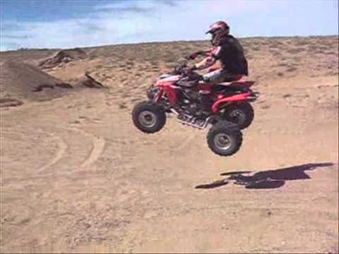 4 wheelers ramping and wreaking doing wheelies.wmv - YouTube