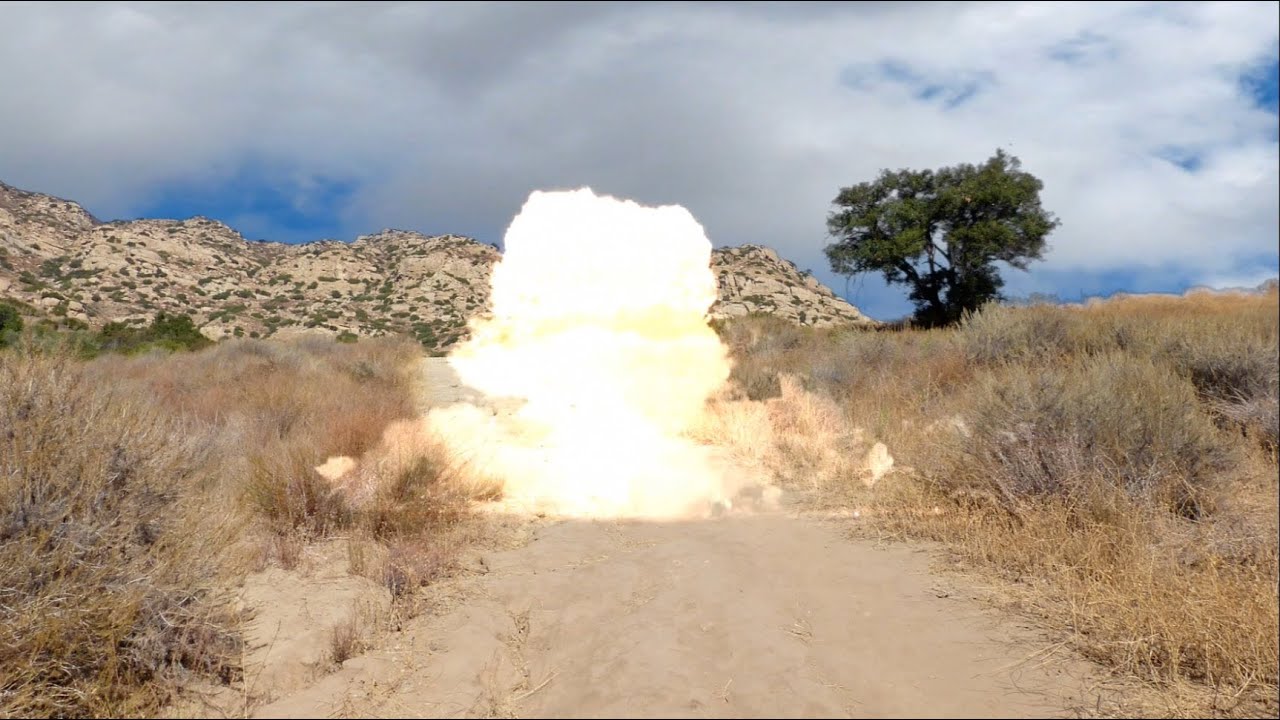 Explosion con Adobe After Effects TUTORIAL - YouTube