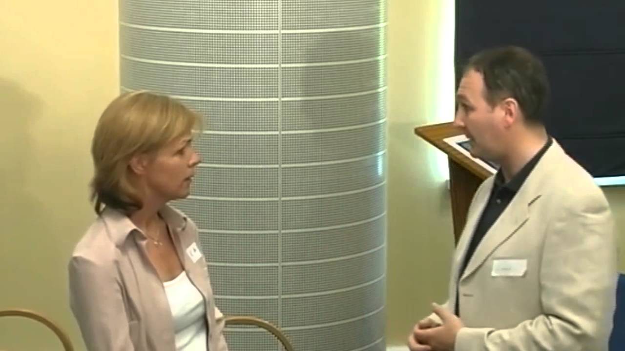 HYPNOTIST TOM SILVER TEACHES HYPNOSIS IN LONDON WATCH THIS - YouTube