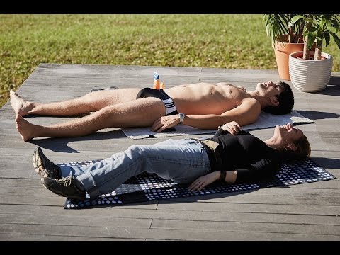 King Cobra (2016) Trailer, OmU