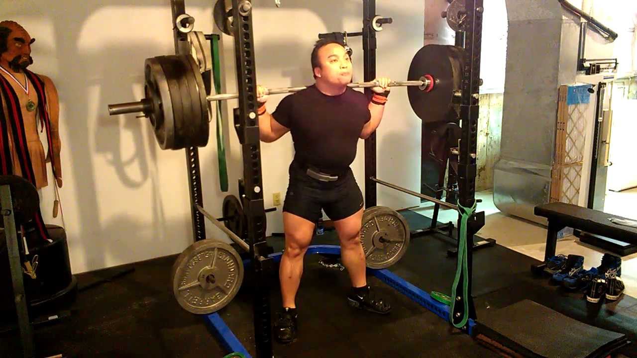 High Bar Squat: 520 lb (1RM) - YouTube