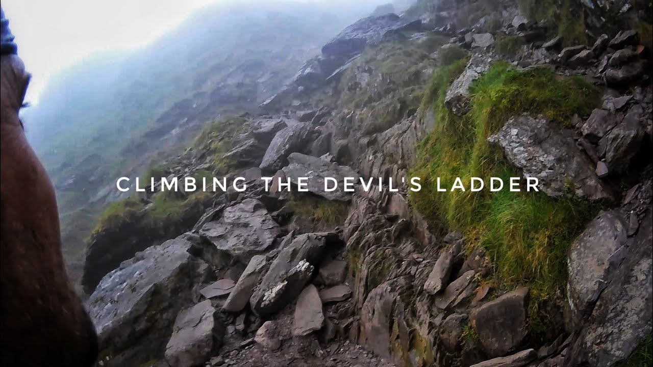 (POV) Climbing the Devils Ladder, Carrauntoohil - YouTube