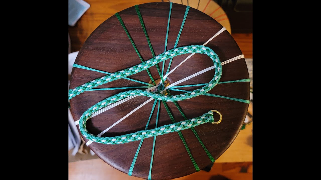 Kumihimo - Marudai Braiding Stream 23 - YouTube