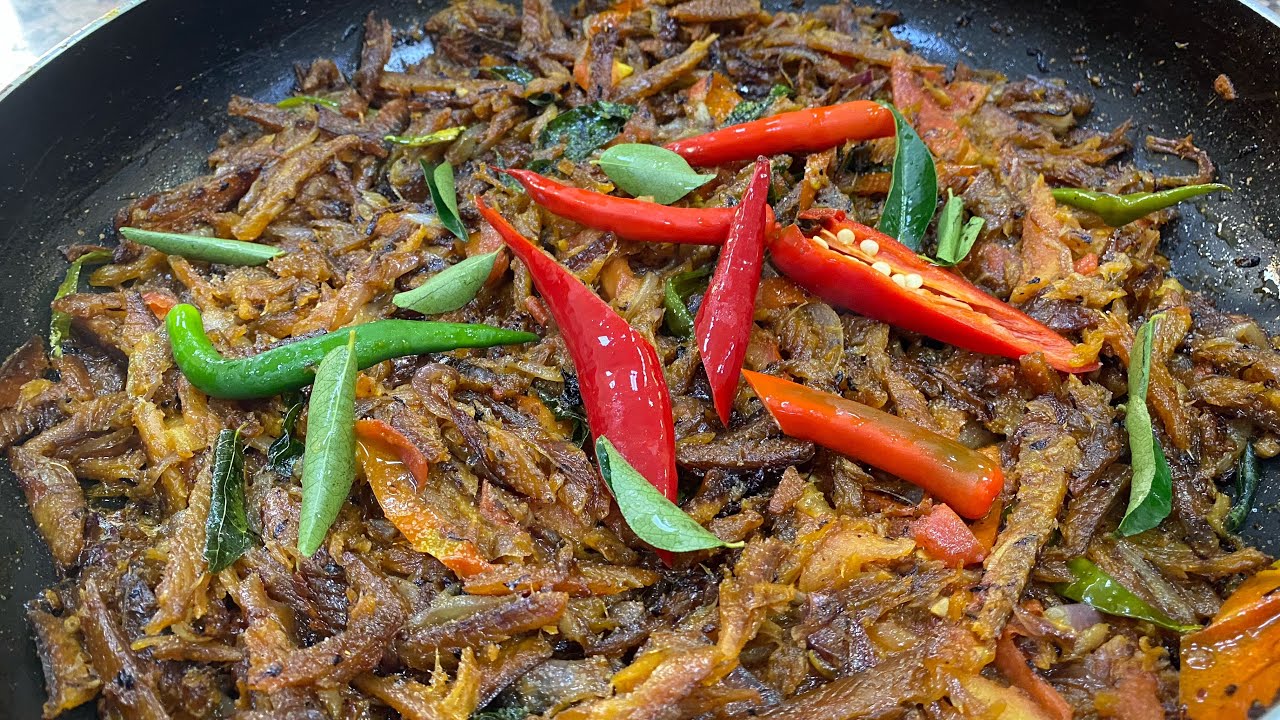 HOW TO MAKE ARABIC WAY OF MAKING MALAH DRIED FISH || MALAH DRIED FISH ...