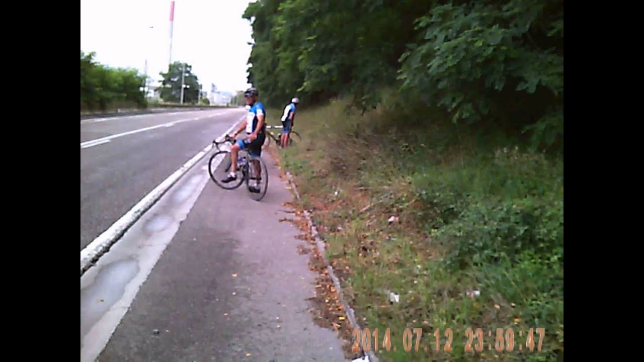 S 13 07 2014 001 Pause pipi à Engis - YouTube