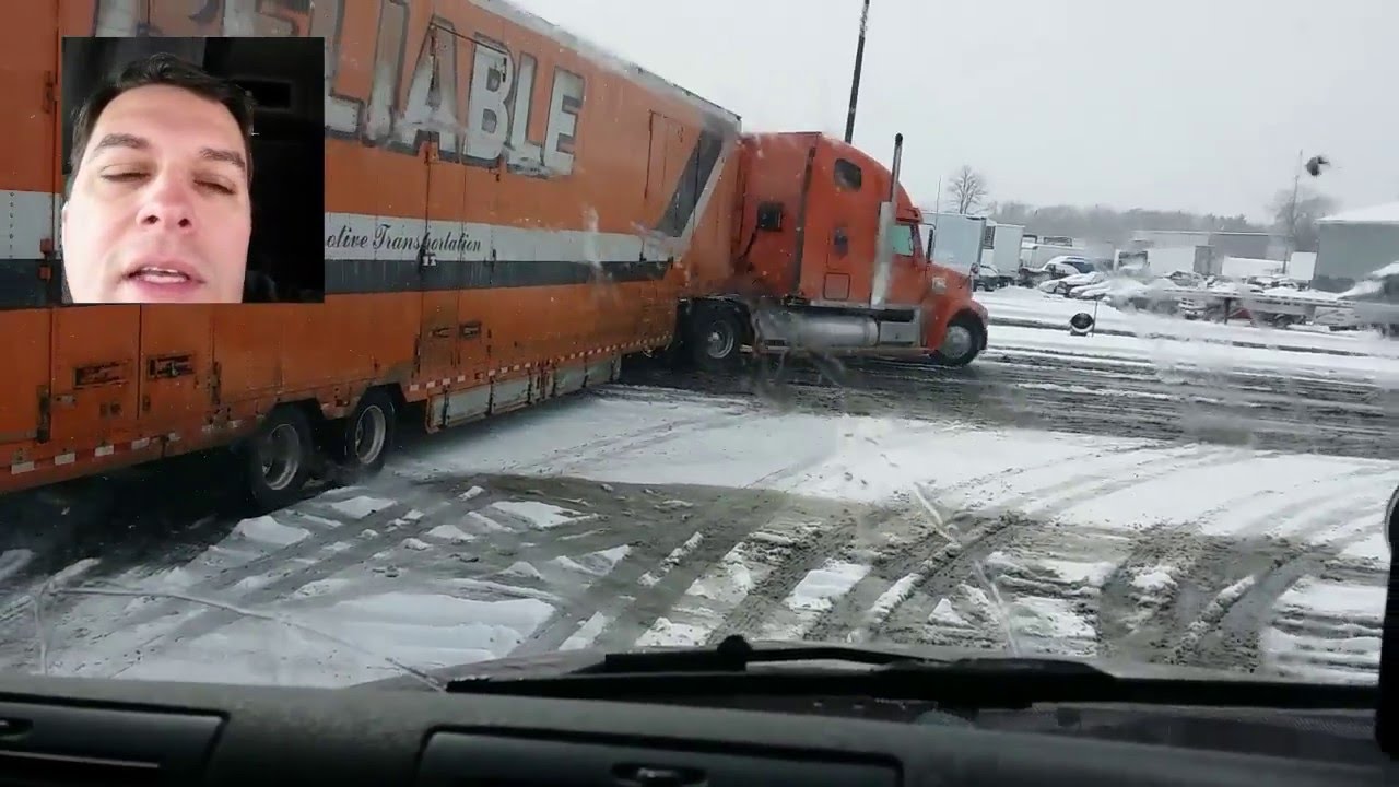 A cold and Snowy Tuesday in Wisconsin - YouTube