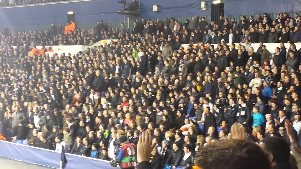 Tottenham fans singing park lane tottenham - YouTube
