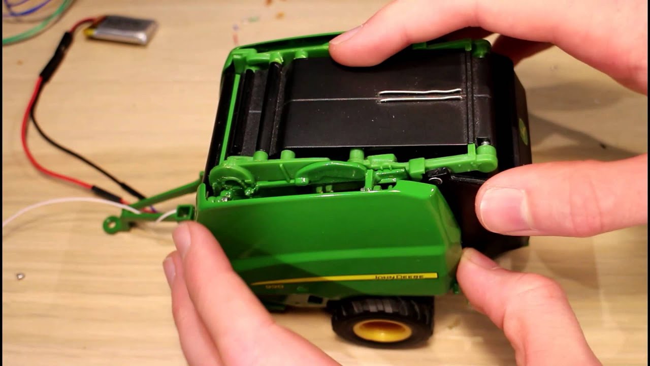 RC John Deere 990 Round Baler Part 3 - MCU Install and Testing - YouTube