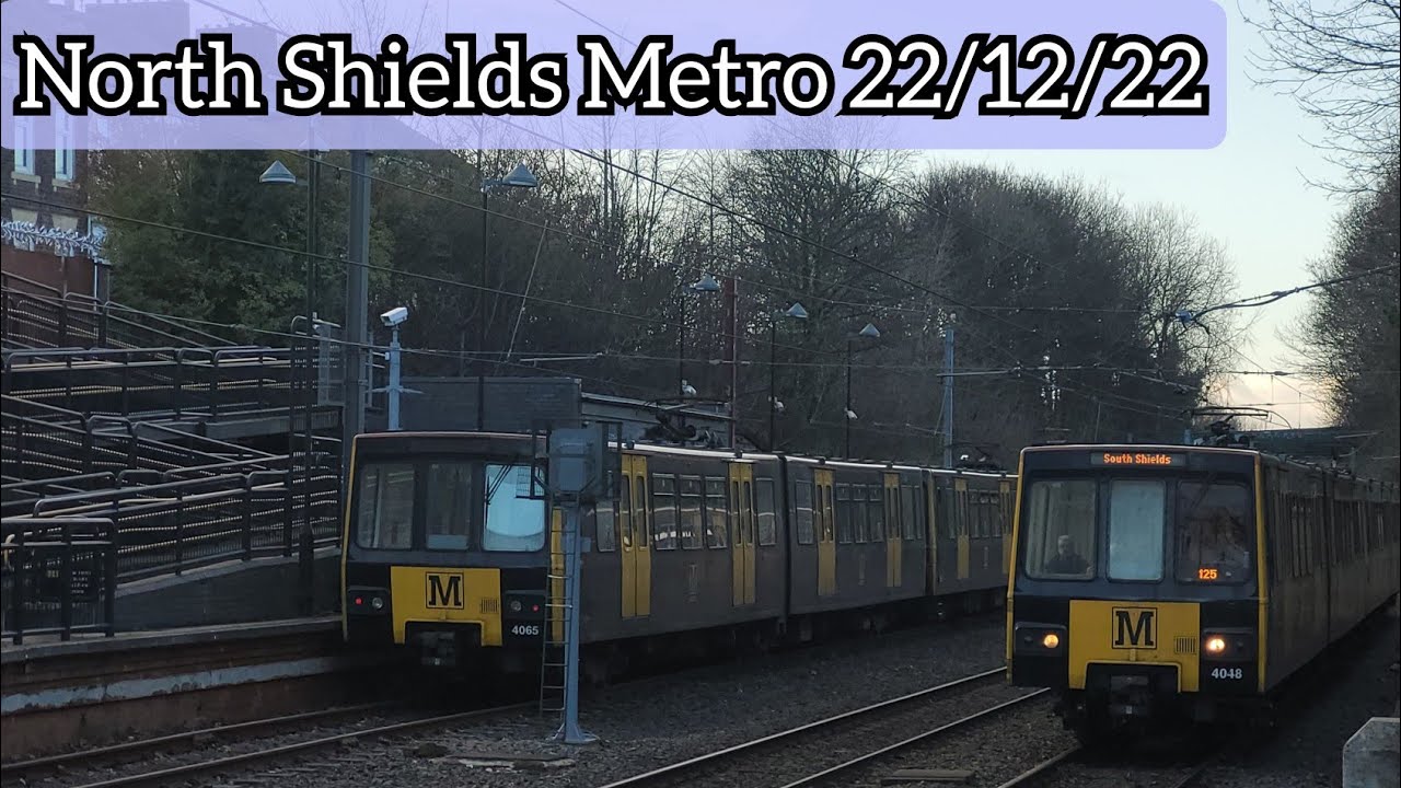 2 Tones | Trains at North Shields Metro | 22/12/22 - YouTube