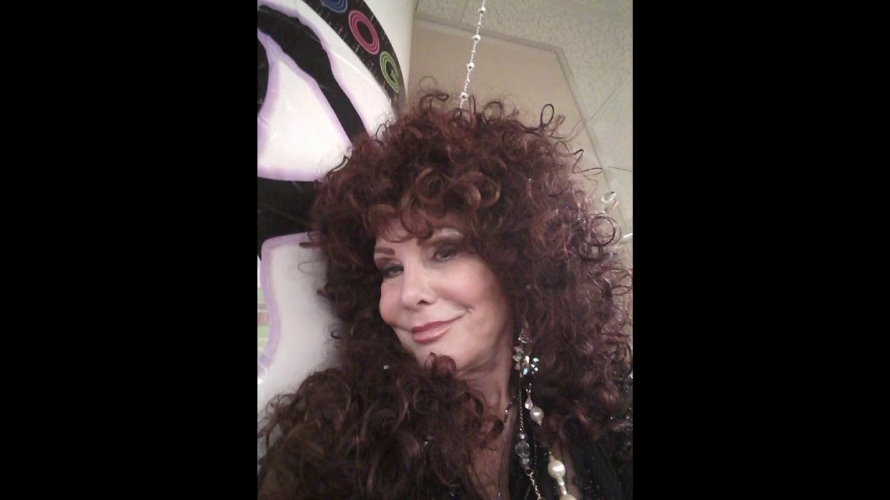 Ruby Tuesday sings I Will by the Beatles - YouTube