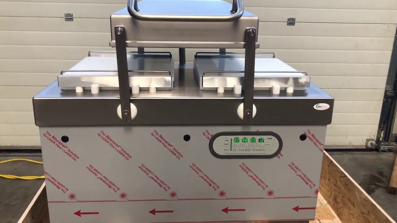 Boss Titan X-480 double chamber vacuum-machine - YouTube