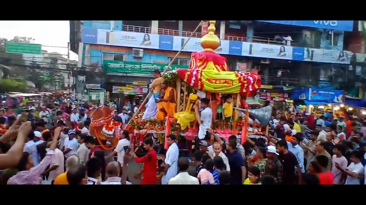 Rathyatra from Bogra Iskcon temple to Shiva temple | বগুড়া সাতমাথা ...
