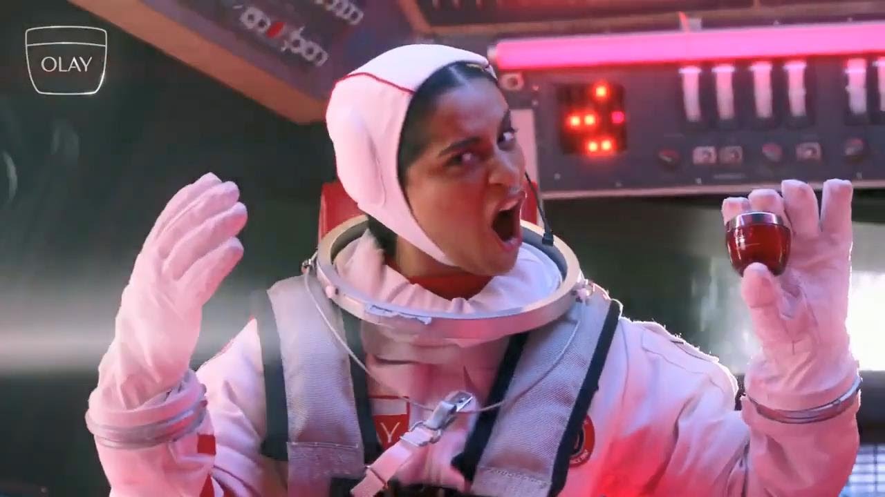 2020. Olay - Make Space for Women -Regenerist in Space-Teaser(Lilly ...