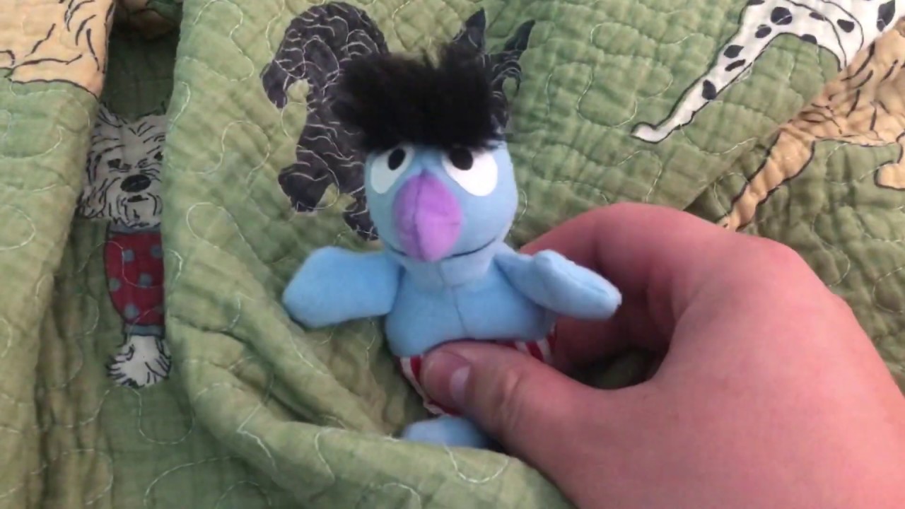 Herry Monster Reads A Book With Elmo - YouTube