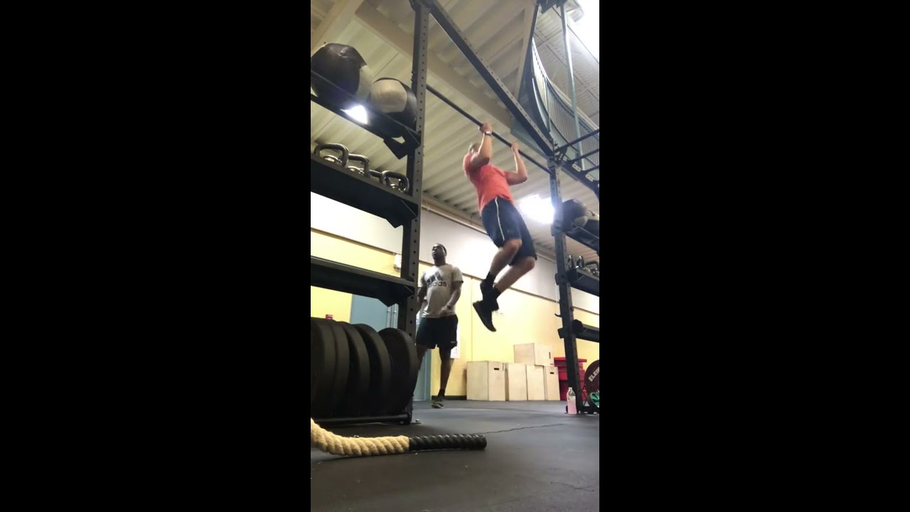 Goblin Squats and Chin-ups - YouTube