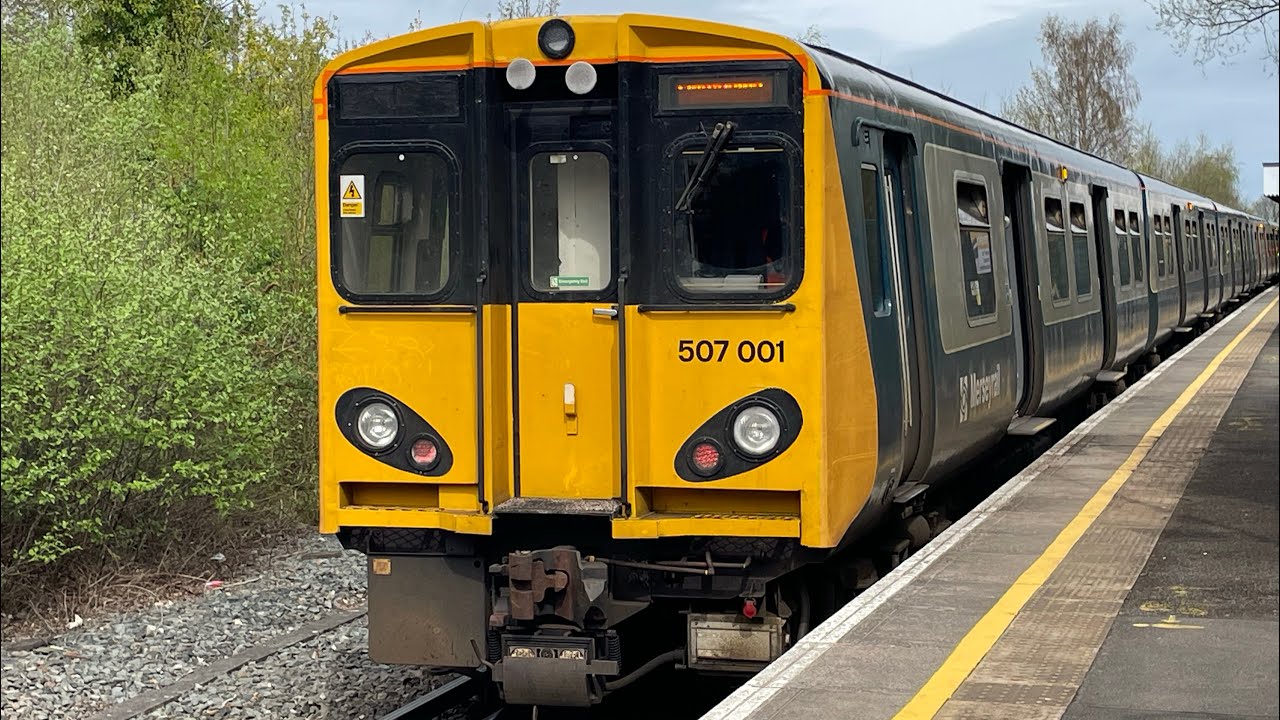 Vintage Liveried 507001 leaves Ormskirk with 507014 | 12.04.2024 - YouTube