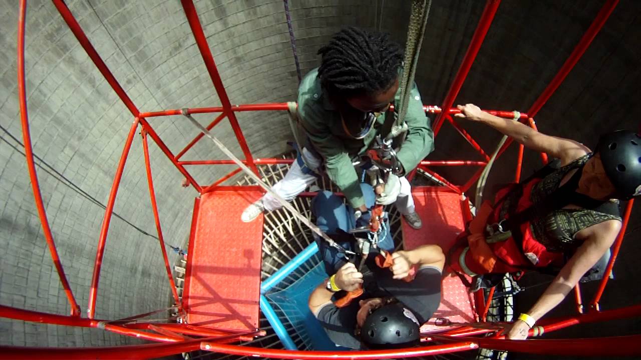 Soweto Towers Freefall - SCAD Jump - YouTube