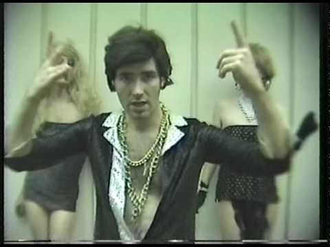 Larry Tee sings "Playboy" in a parking garage in Atlanta in 1987 - YouTube