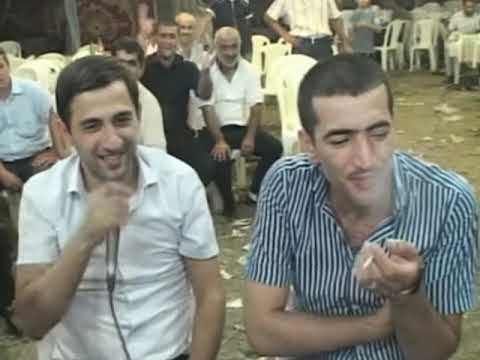 Sizcə Pərviz Bülbülə burda hansı dildə meyxana dedi?😃