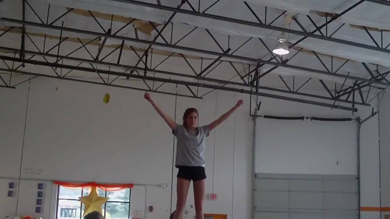 cheer stunting rewind triple full - YouTube