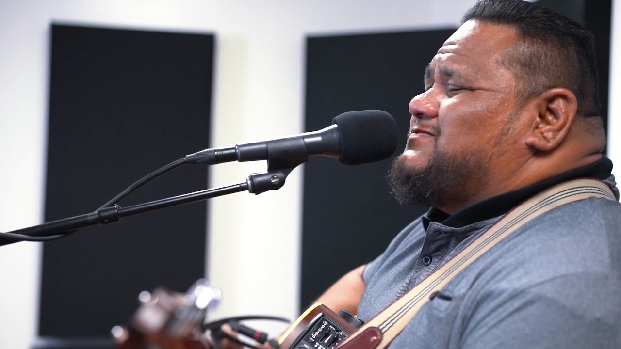 OLIVIA (acoustic) - John Akapo - YouTube