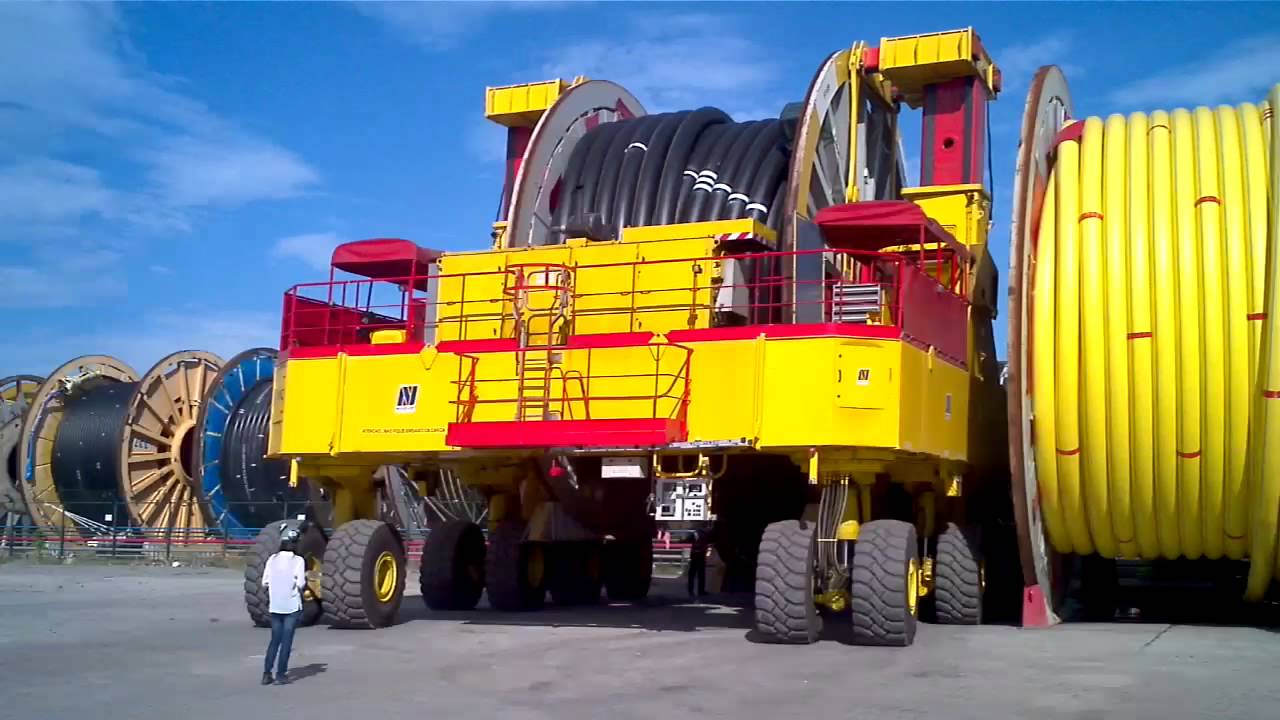 Jumbo da Technip na Codesa.Barbara no comando. - YouTube