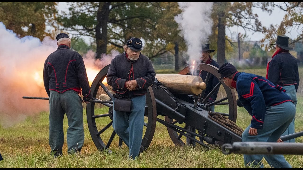 Artillery Fire at The Civil War Weekend in Hainesville Illinois - YouTube