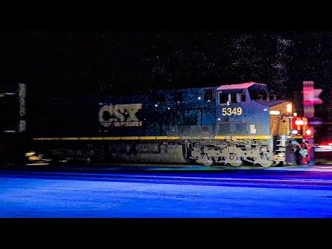 CSX 5349 Leads I045 Through Dover Florida 6/24/25! - YouTube