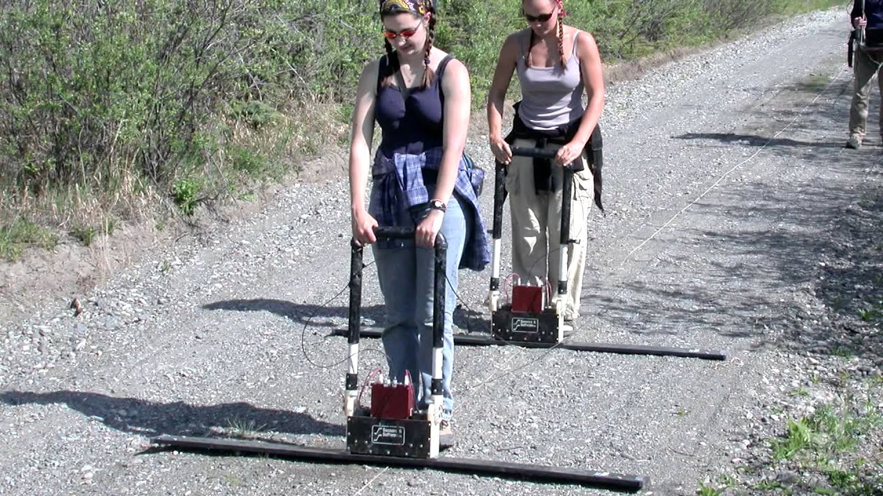 Le CRSNG présente 2 minutes avec John Clague - YouTube