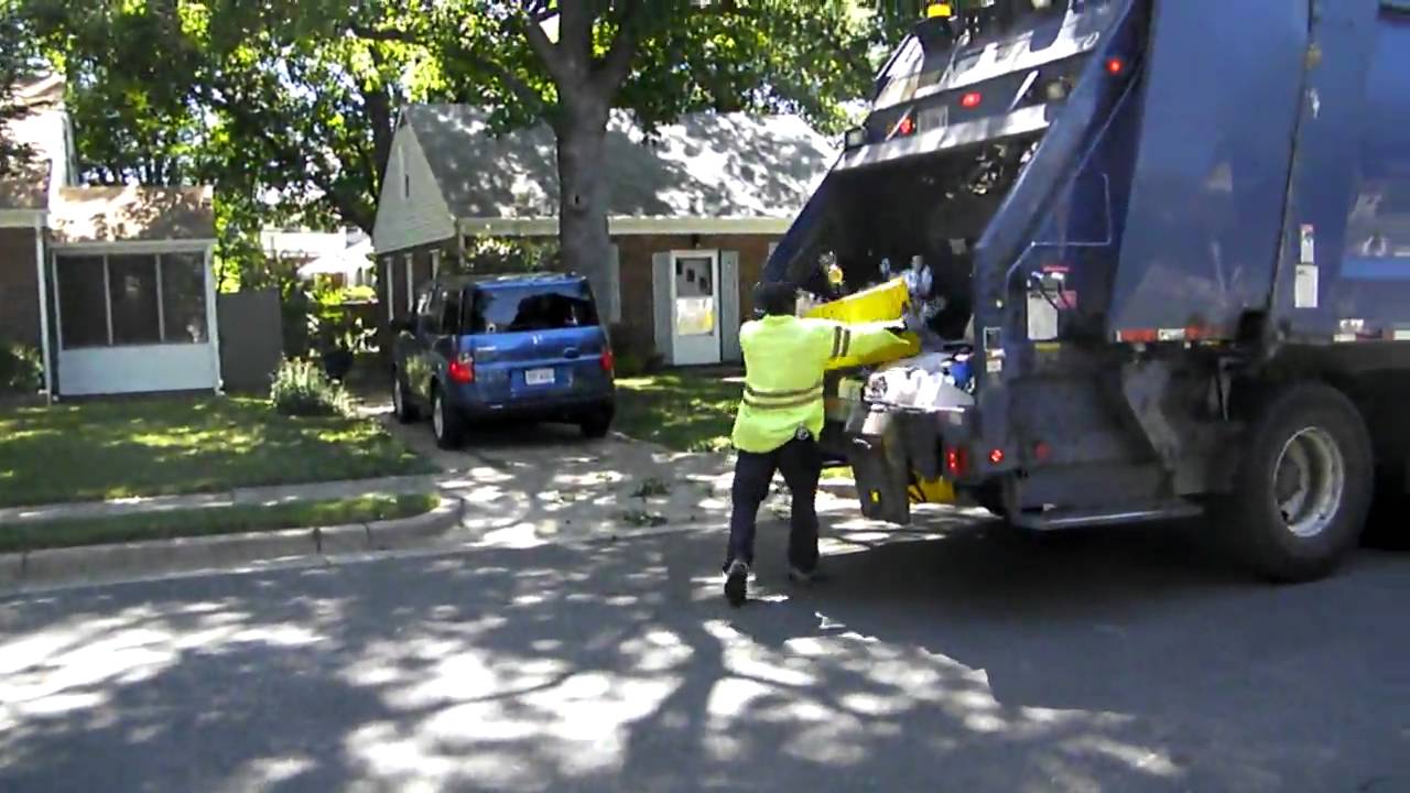 aaa trash truck 170 - YouTube