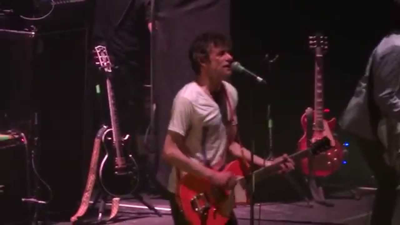2015-06-03 The Replacements - Kiss Me On The Bus - YouTube