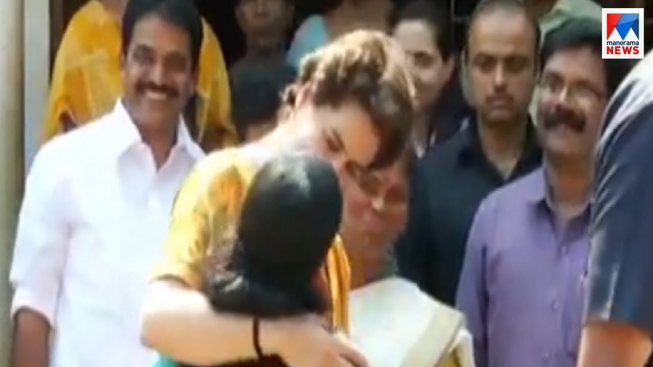 വസന്തകുമാറിന്റെ വീട് പ്രിയങ്ക ഗാന്ധി സന്ദർശിച്ചു | Priyanka Gandhi ...