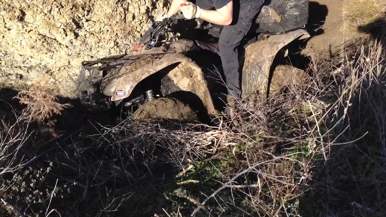 Honda Rancher ATV VS Technical Trench - YouTube