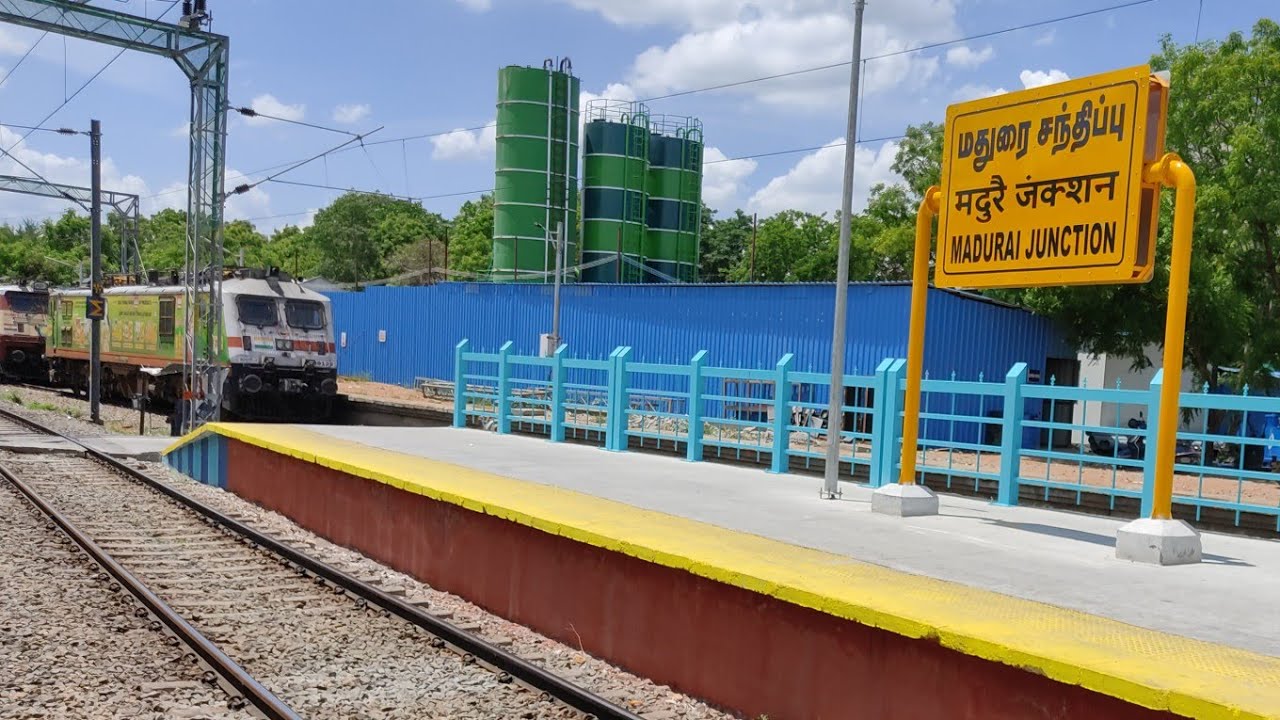 Guruvayur express 16128 Guruvayur - Chennai Egmore Express Departure at ...