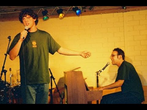 Van die dagen - Olaf & Jasper | Geluk ligt in het midden (2005) - YouTube