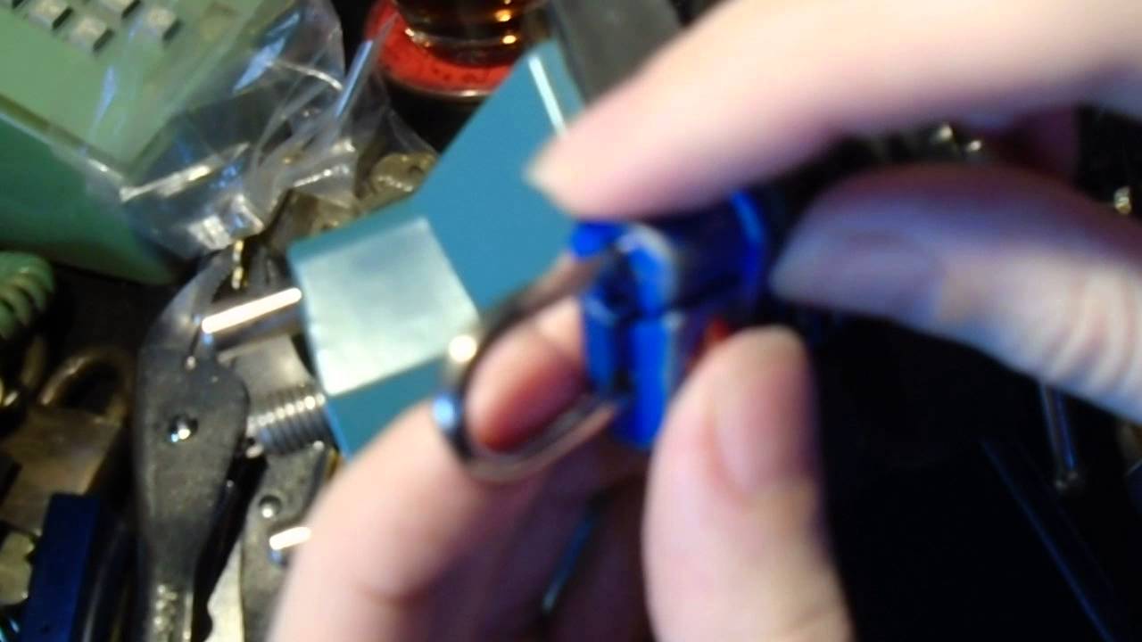 (032) Brookstone TSA003 Travel Sentry padlock picked - YouTube