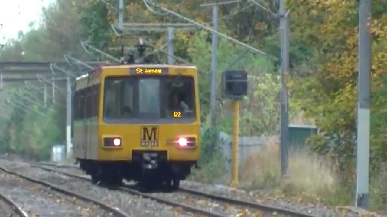 Tyne and Wear Metro - Metrocars 4048 and 4001 arriving into Walkergate ...