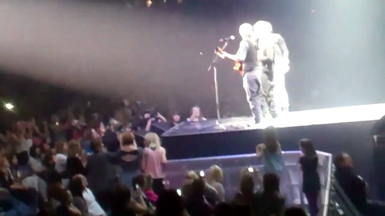 x factor tour, nottingham. one direction - grenade - YouTube