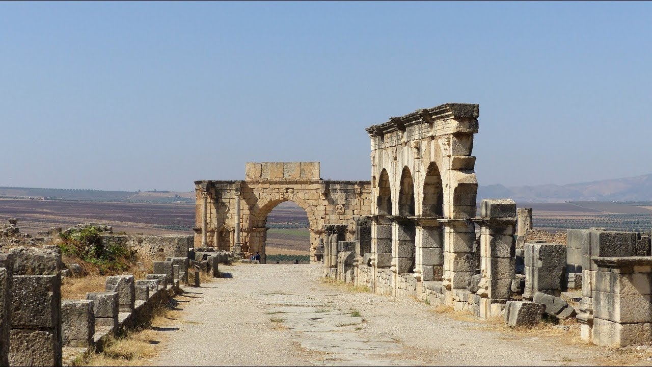 SITE ARCHÉOLOGIQUE DE VOLUBILIS (PARC OUALILI) - MAROC - YouTube