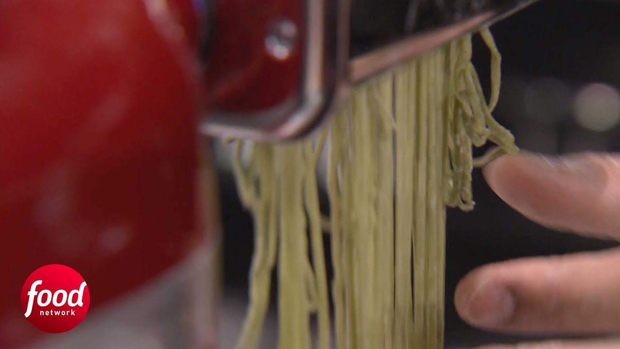 Color Changing Pasta | Iron Chef Showdown | Food Network - YouTube