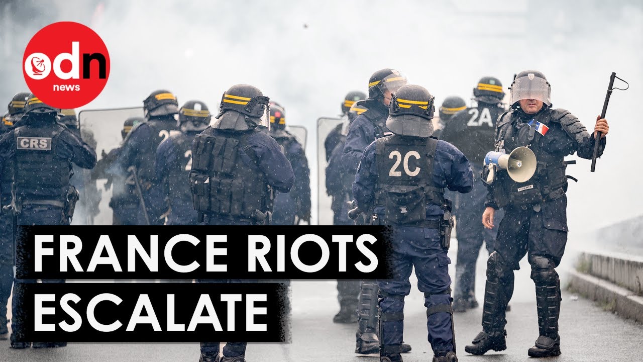 80,000 French Riot Police Clash With Protesters - YouTube