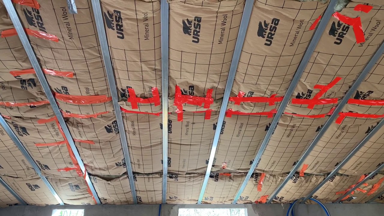 Plafond phase 1 - pose des suspentes et isolation - EP 6 - YouTube