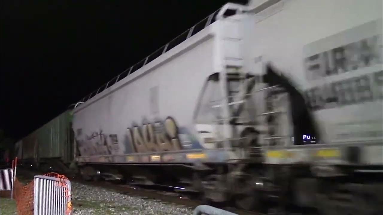 CN Loaded Grain South through Hammond, LA - YouTube