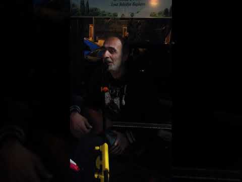 Uzun ince bir yoldayım