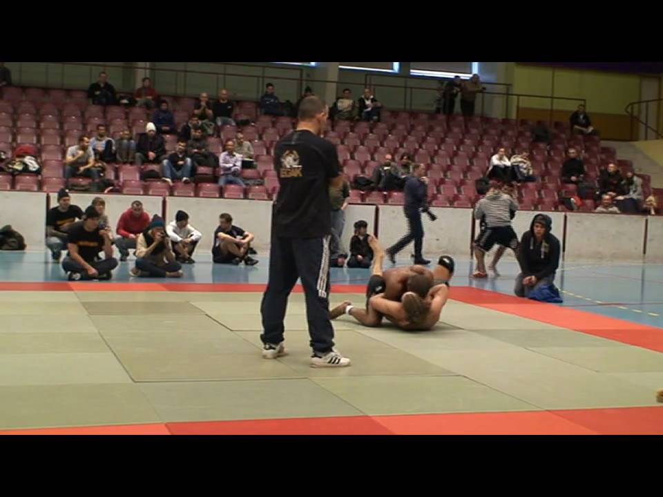 ESWT 2010 -65kg Martin Fouda vs Ricky Granstad - YouTube