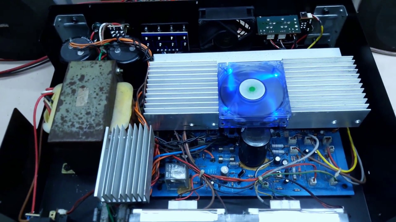 PYRAMID PA 1000x Amplifier modified upgraded for more power - YouTube