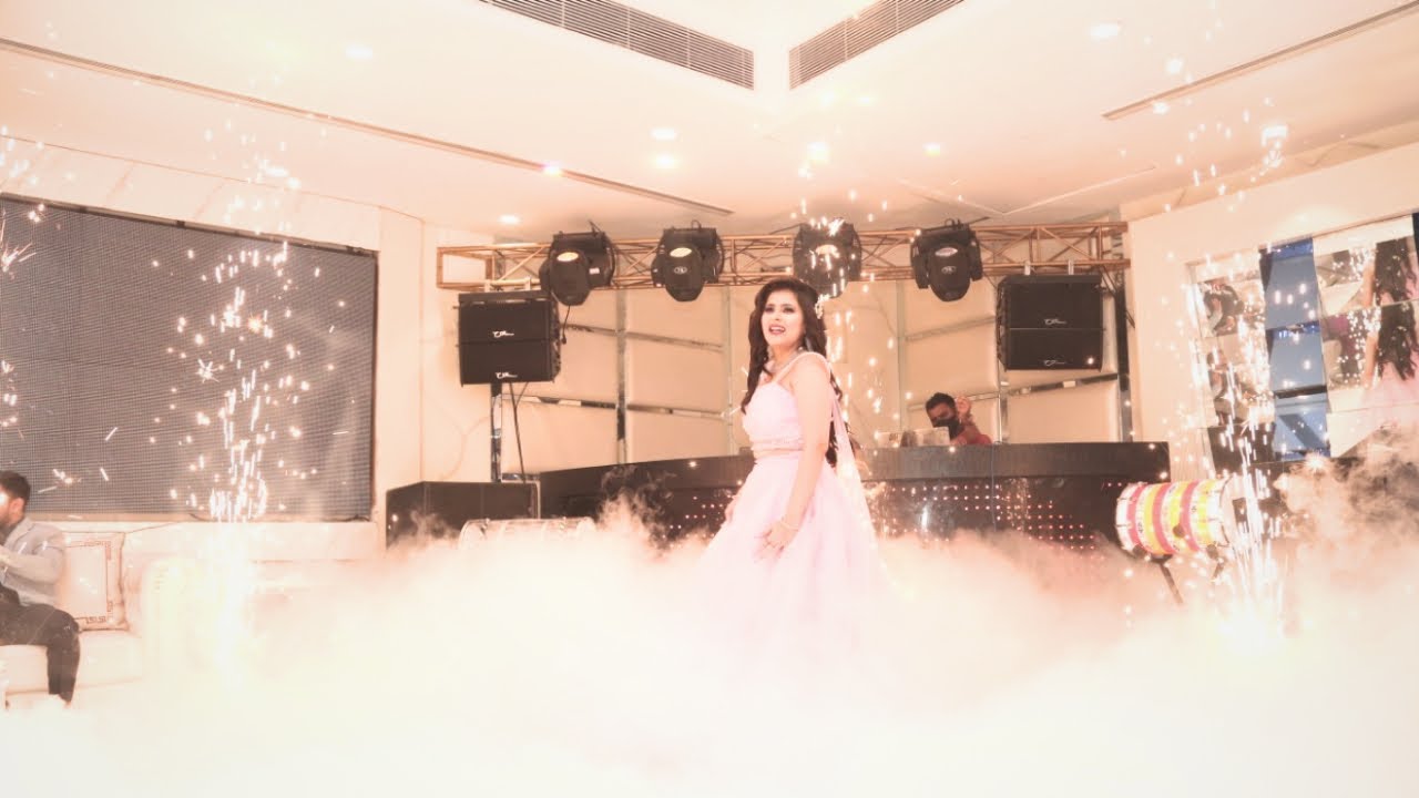 Stunning Cocktail Performance by the Bride ️|| Bride’s Surprise Dance ...