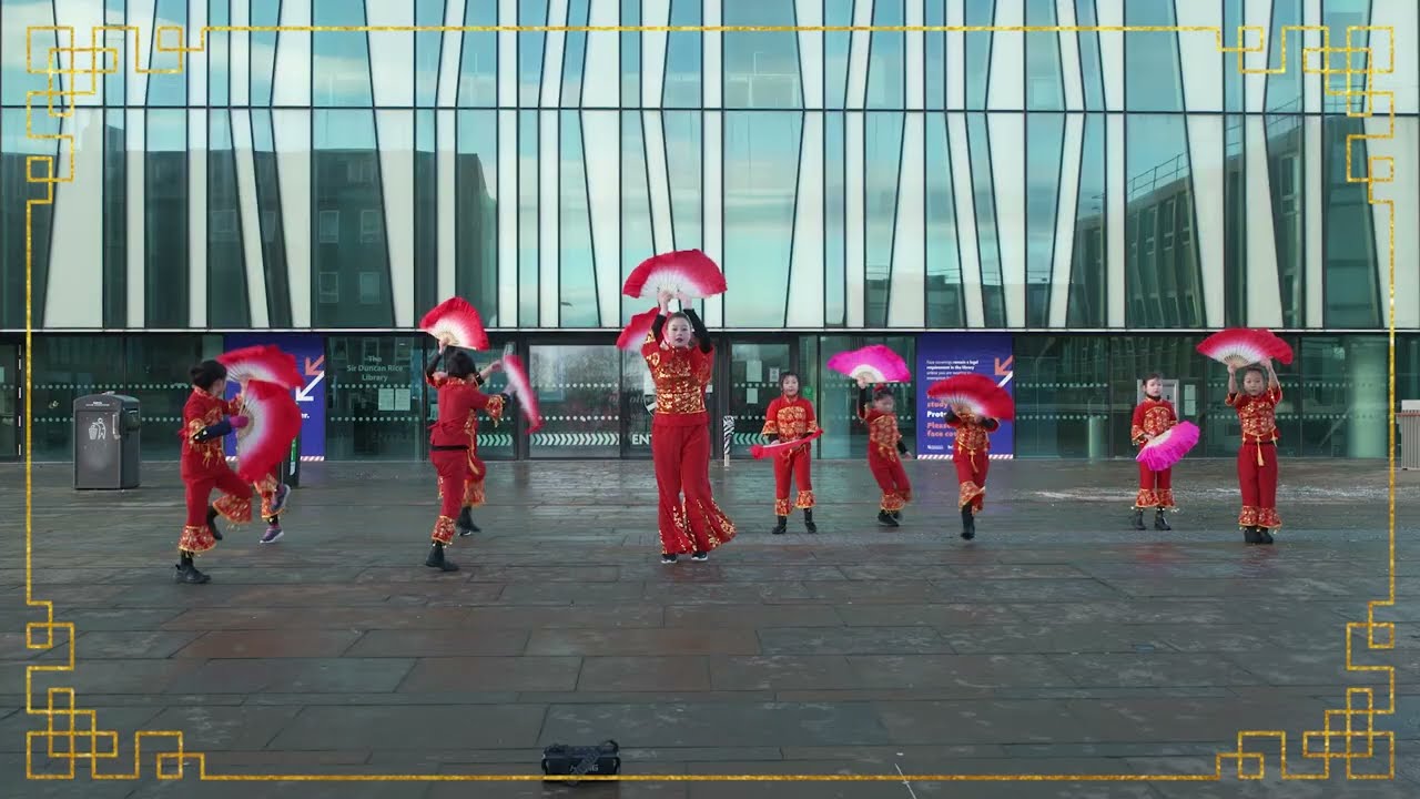 Chinese dance group girls dance - YouTube