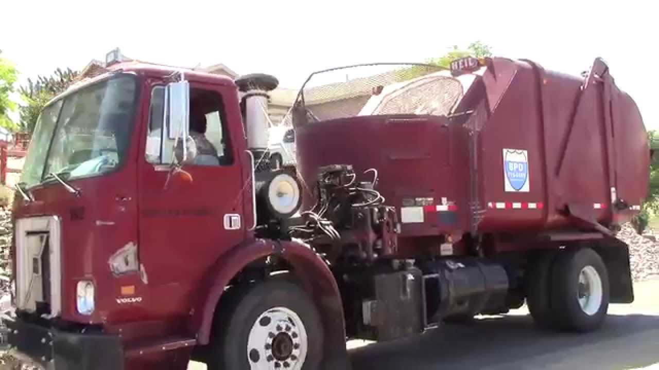 Volvo WX42 Single Axle Heil Rapid Rail - YouTube